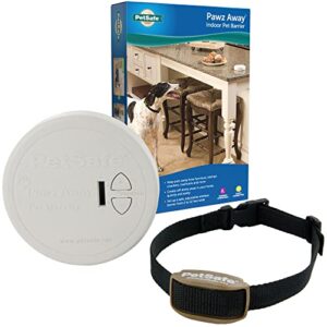 petsafe pawz away indoor pet barrier with adjustable range – dog and cat home proofing – static correction – wireless pet gate keeps areas off limits – battery-operated – for pets 5 lbs. and up