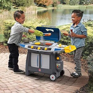 Step2 Sizzle & Smoke BBQ Grill Playset – Includes 15 Toy Grill Accessories, Interactive Features for Realistic Pretend Play – Indoor/Outdoor Kids Grill Playset