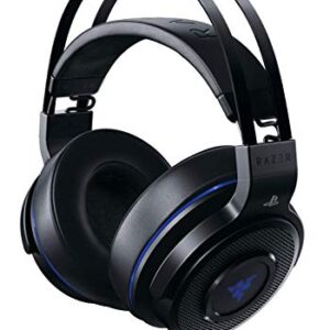 Razer Thresher - Lag-Free Wireless Connection - Retractable Digital Microphone - Gaming Headset Works with PC & PS4