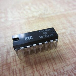 Texas Instruments SN7442AN Plastic Dipped 14 Pin Integrated Circuit