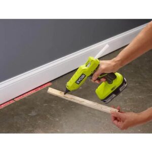 Ryobi Cordless Full Size Glue Gun Kit with 1.5 Ah Battery, 18V Charger, and (3) 1/2 in. Glue Sticks