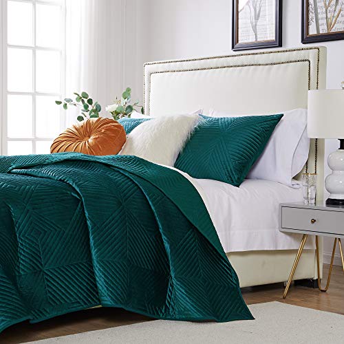 Barefoot Bungalow Riviera Velvet Quilt and Pillow Sham Set, 3-Piece King/Cal King, Teal