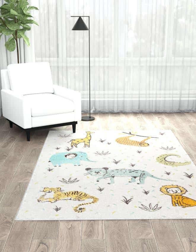 Unique Loom Whimsy Kids Collection Area Rug - Animals (Rectangular 5' 3" x 8' 0", Ivory/ Black)