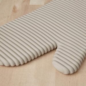 KitchenAid Ribbed Soft Silicone Oven Mitt Set, 7"x13", Milkshake 2 Count & Ribbed Soft Silicone Water Resistant Pot Holder Set, Milkshake , 2 Piece Set