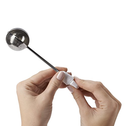 OXO Good Grips Baker’s Dusting Wand for Sugar, Flour and Spices, Stainless Steel, 9 x 3 x 3