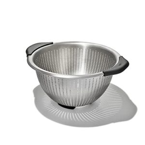 oxo good grips stainless steel 5 qt./ 4.7 l colander