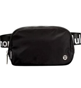 lululemon everywhere belt bag 1l (black/white)