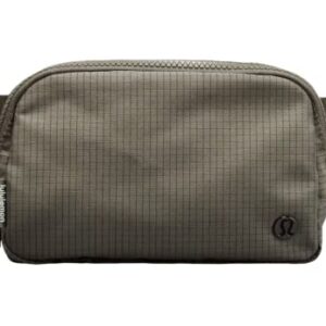 LULULEMON Everywhere Belt Bag 1 Litre (Carob Brown/Black)