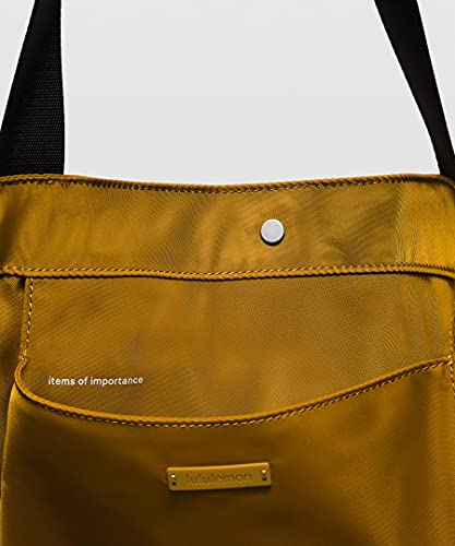 Lululemon Athletica Take it On Tote (Gold Spice/Black), Large