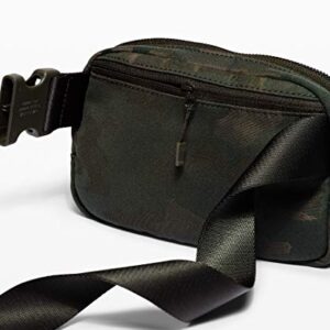 Lululemon Everywhere Belt Bag, 1L (Heritage Camo Jacquard Max Dark Olive Sargent Green)