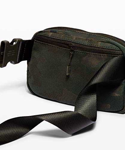 Lululemon Everywhere Belt Bag, 1L (Heritage Camo Jacquard Max Dark Olive Sargent Green)