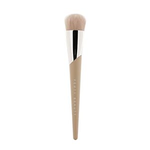 full-bodied foundation brush 110