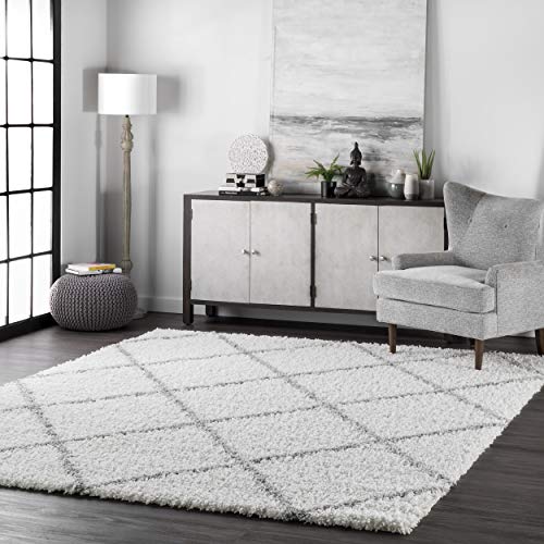 nuLOOM Tess Moroccan Shag Area Rug, 7' 10" x 10', White