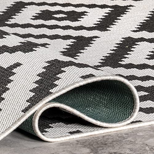 nuLOOM Darrow Moroccan Diamond Indoor/Outdoor Area Rug, 4' x 6', Black and White