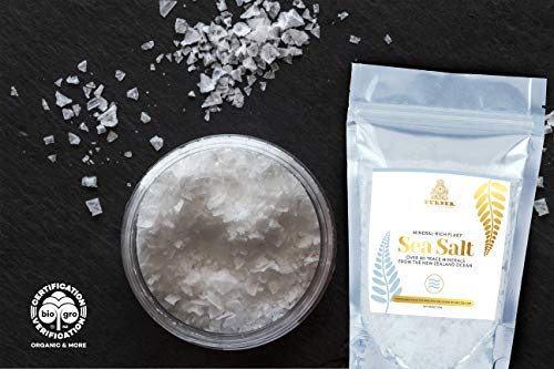 TURNER Mineral-Rich Flaky Sea Salt, Made in New Zealand, Kosher Flakes, 420 gramm, Premium Gourmet, Unprocessed, 84 Minerals & Trace Elements, 100% All-Natural, Solar & Wind Harvested, Lab Certified