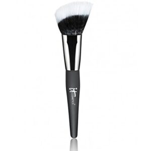 IT COSMETICS Angled Radiance Crème Brush