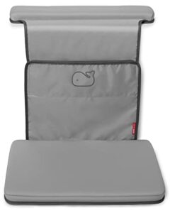 skip hop baby bath all-in-one elbow saver and kneeler, moby, grey