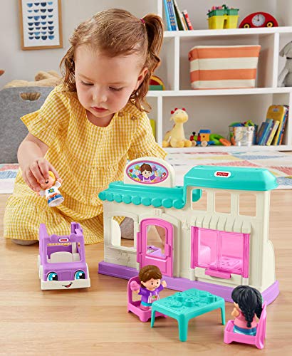 Fisher-Price Little People Time for a Treat Gift Set, Toddler Play Set with Figures