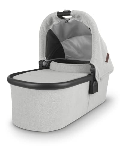 Bassinet- Anthony (White and Grey Chenille/Carbon)