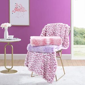 Betsey Johnson- Throw Blanket, Ultra Soft Faux Fur Home Décor, All Season Bedding (Betseys Leopard Purple, 50 x 60)