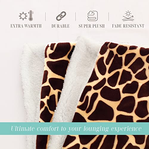 Elegant Comfort Throw Blanket, Reversible Sherpa Flannel, Ultra-Soft, Fuzzy, Cozy and Plush- All Season Lightweight Decorative Throw, 50 x 60 inches, Animal Print Design Sherpa Throw, Giraffe