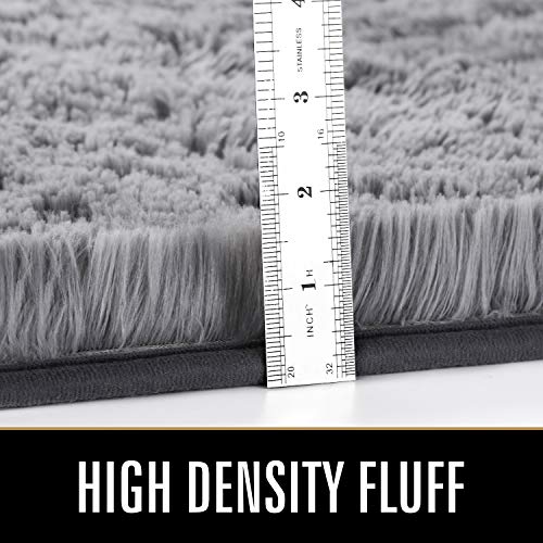 Toneed Ultra Soft Area Rug for Bedroom, 4 x 6 Feet Fluffy Rug Furry Plush Throw Rug Fuzzy Shaggy Indoor Carpet for Living Room Kids Room Nursery Dorm Home Decor, Grey