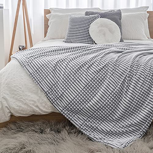 Cozy Bliss Grid Sherpa Blanket, Double Sided Fuzzy Soft Fleece Throw Blanket Cozy Plush Thick Ribbed Blanket for Couch Bed Sofa (Black Marl, 90 x 90)