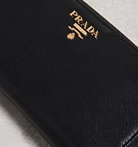 Prada Women's Pre-Loved Black Saffiano Zip Around Wallet, Black, One Size