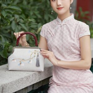 ZLXDP Traditional Embroidery Bag Chinese Tassel Handbag Women's Cheongsam Bag Hanfu Dinner Handbag (Color : D, Size : 26cmx17cmx8cm(LxHxW))