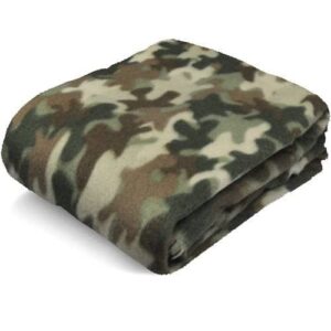 green camo fleece throw blanket 60″ x 50″