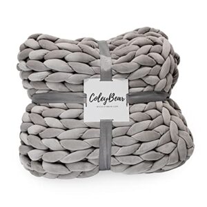 coleybear chunky knit blanket, super soft and warm non-shedding knitted blanket, luxe stockinette knit chunky blanket, 14 pounds, 38 inches x 75 inches, twin size, light gray