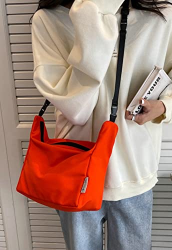 Hobo Bag Women Chic Tote Bag Stylish Nylon Shoulder Bag Students Fashion Messenger Bag