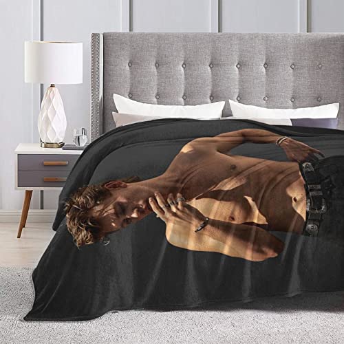 MEROHORO Austin Butler Throw Blanket 50" x 40" (3 Sizes), Lightweight, Ultra-Soft & Comfy Flannel Blanket, Microfiber Fleece Blanket, Anti-Pilling Plush Blanket for Couch, Bed, Sofa