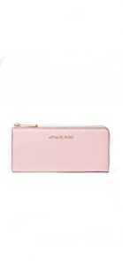 michael kors jet set travel large logo quarter-zip wallet (powder blush)