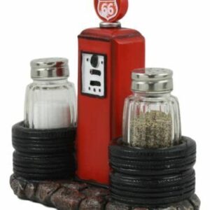 Set Of 1 Old Fashioned Gas Pump Station Salt And Pepper Shakers Figurine