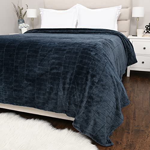 Life Comfort Cozy Textured Throw, 50"x60" 100% Recycled Fibers Eco-Friendly Super Soft Soft All Season Premium Comfort Blanket for Bed or Couch, Blue