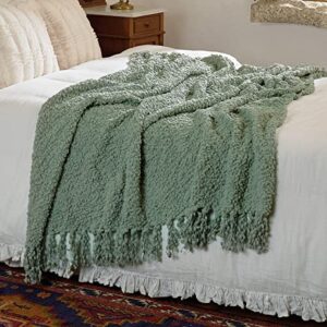 Amélie Home Textured Mulberry Woven Farmhouse Throw Blanket with Tassels Chunky Boho Knit Throw Blanket Room Decor (Sage Green, 50'' x 60'')