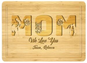 mom, we love you, personalized mom cutting board, custome engraved board,gift for mom,gift idea for mom,family gift, mother’s day gift, gift for grandma