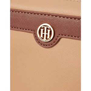 Tommy Hilfiger Gretta II Camera Crossbody Saffiano PVC Tannin One Size