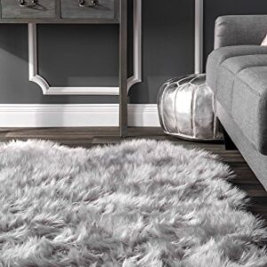 nuLOOM Fluffy Faux Sheepskin Quarto Shag Area Rug, 3' 6" x 6', Light Grey