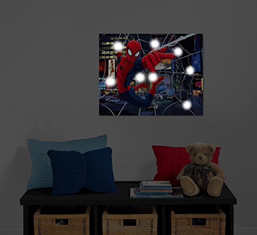 Idea Nuova Spider-Man LED Canvas Wall Art, Children's Home Décor, Bedroom