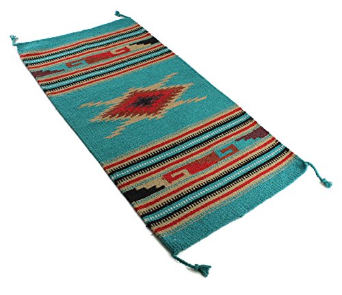 Onyx Arrow Southwest Area Rug, 20 x 40 Inches, Eagle Eye, Green/Tan