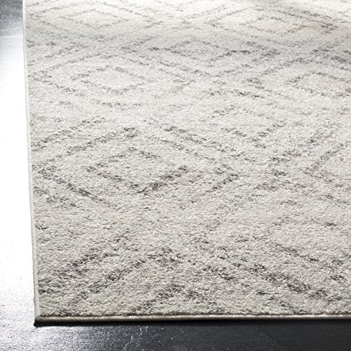 SAFAVIEH Adirondack Collection 8' x 10' Light Grey/Grey ADR131C Modern Diamond Distressed Non-Shedding Living Room Bedroom Dining Home Office Area Rug