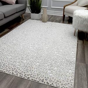 CosmoLiving by Cosmopolitan HZ50A Cougar Area Rug, Snow Leopard