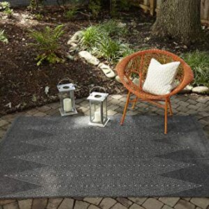 Momeni Rugs Como Contemporary Geometric Indoor Outdoor Area Rug 5'0" x 7'6" Charcoal