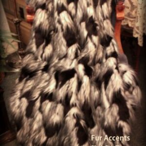 Premium Faux Fur Throw Blanket/Rugs/Luxury Black and White Exotic Feather Faux Fur /60" X 70" / Other Sizes, Colors Available/New