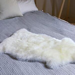 WaySoft Genuine New Zealand Sheepskin Rug, Luxuxry Fur Rug for Bedroom Living Room, Fluffy Wool Rugs for Chair Cover, Motorcycle Seat Cover