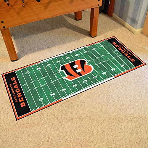 FANMATS 7348 Cincinnati Bengals Field Runner Rug - 30in. x 72in.