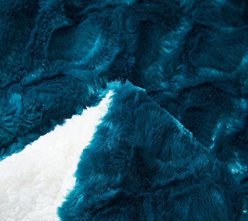 DaDa Bedding Lavish Emerald Teal Green Blue Faux Fur Fuzzy Throw Blanket - Mermaid Scales Design White Sherpa Backside - Soft Warm Plush Bright Vibrant Jewel Tones Embossed for Bed/Couch - 50" x 60"