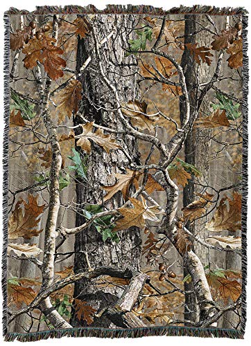 Pure Country Weavers Oak Woods Camo Blanket - Lodge Cabin Gift Tapestry Throw Woven from Cotton - Made in The USA (72x54)